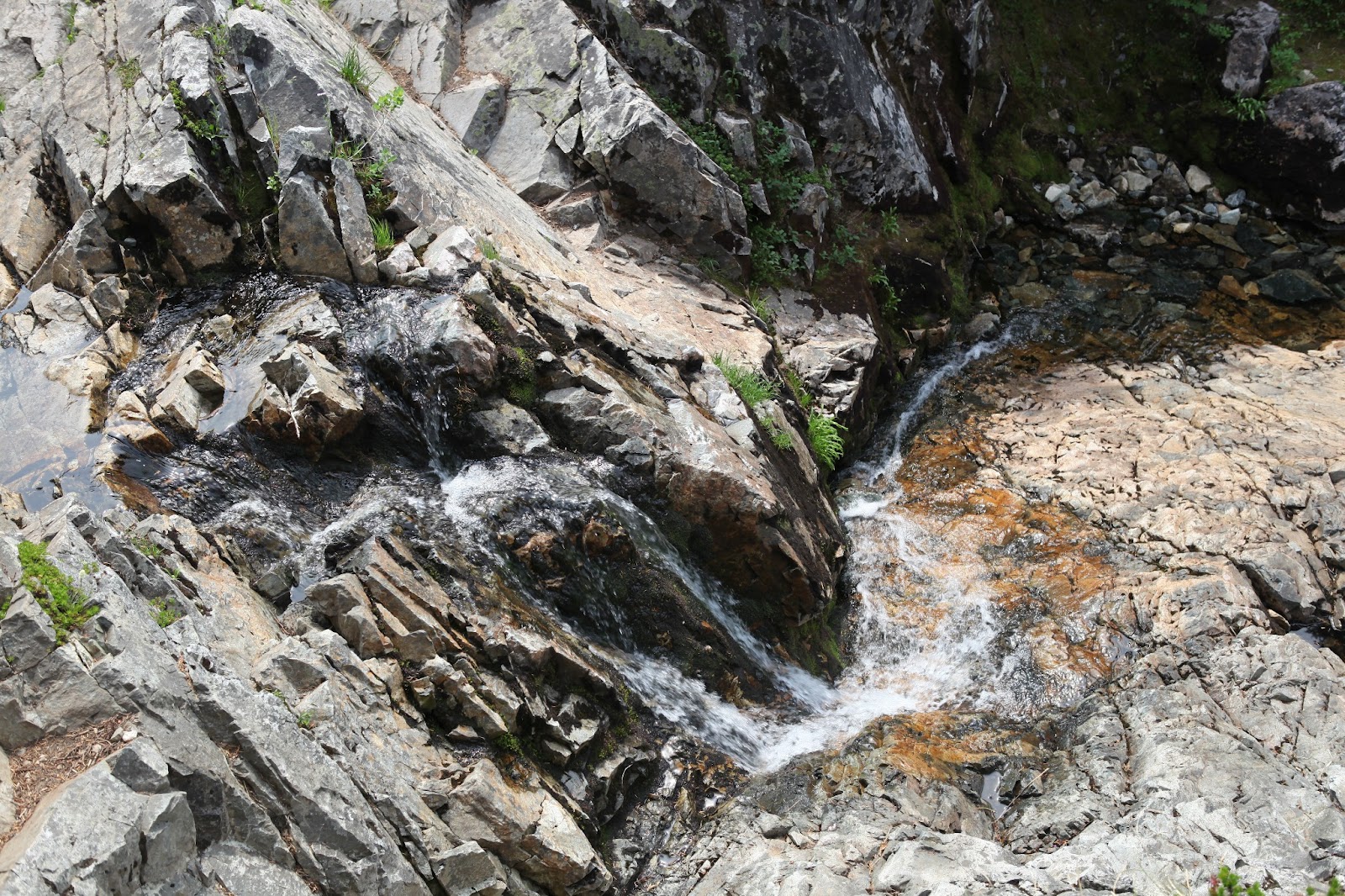 CharlesKoh: One of Northwest's Most Scenic Hikes: Snow Lake
