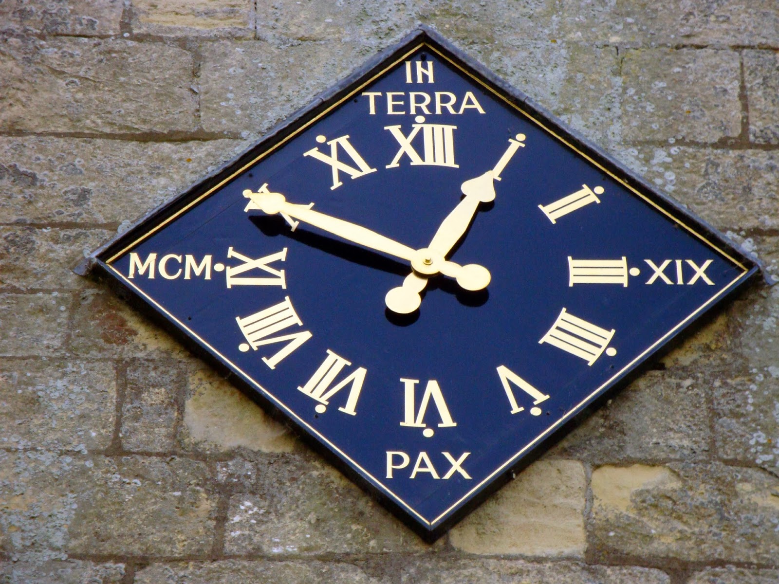 Roy's blog: CURIOUS CHURCH CLOCKS