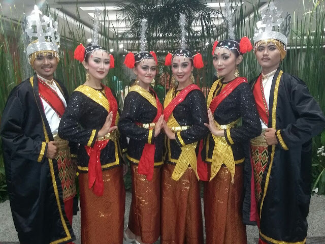 " SANGGAR NUSANTARA DOT COM " | Jakarta: Sewa Baju propinsi Maluku dan ...