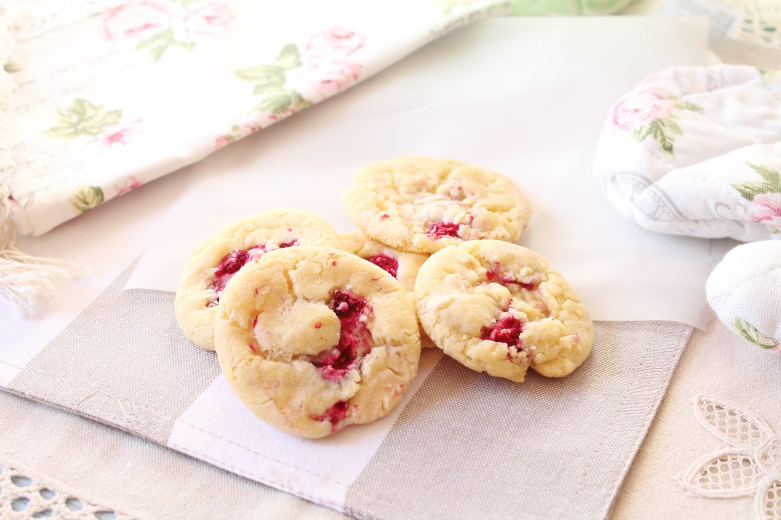 Lick The Spoon: Raspberry & White Chocolate Chunk Biscuits