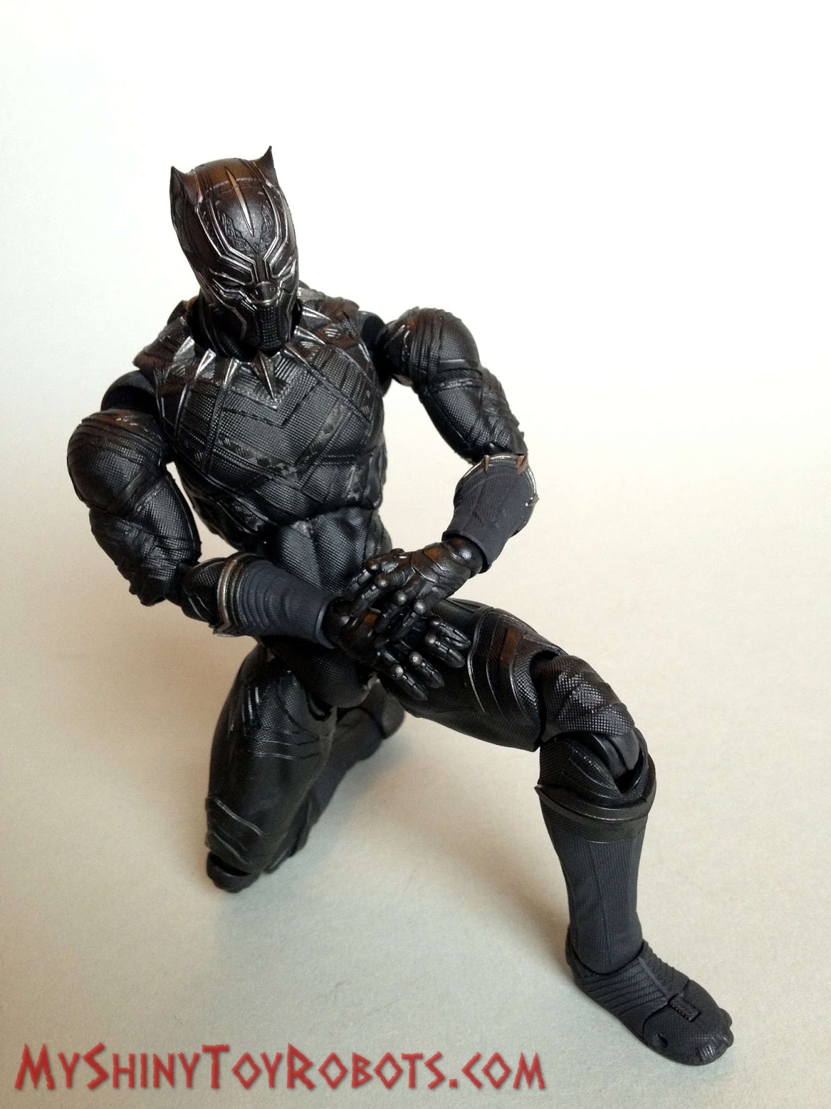 My Shiny Toy Robots: Toybox REVIEW: S.H. Figuarts Black Panther