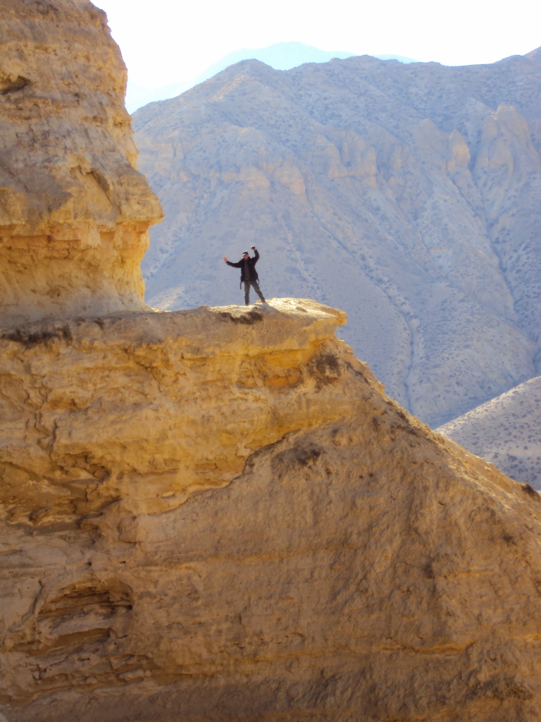 digitalgallery: Way through the narrow cliff