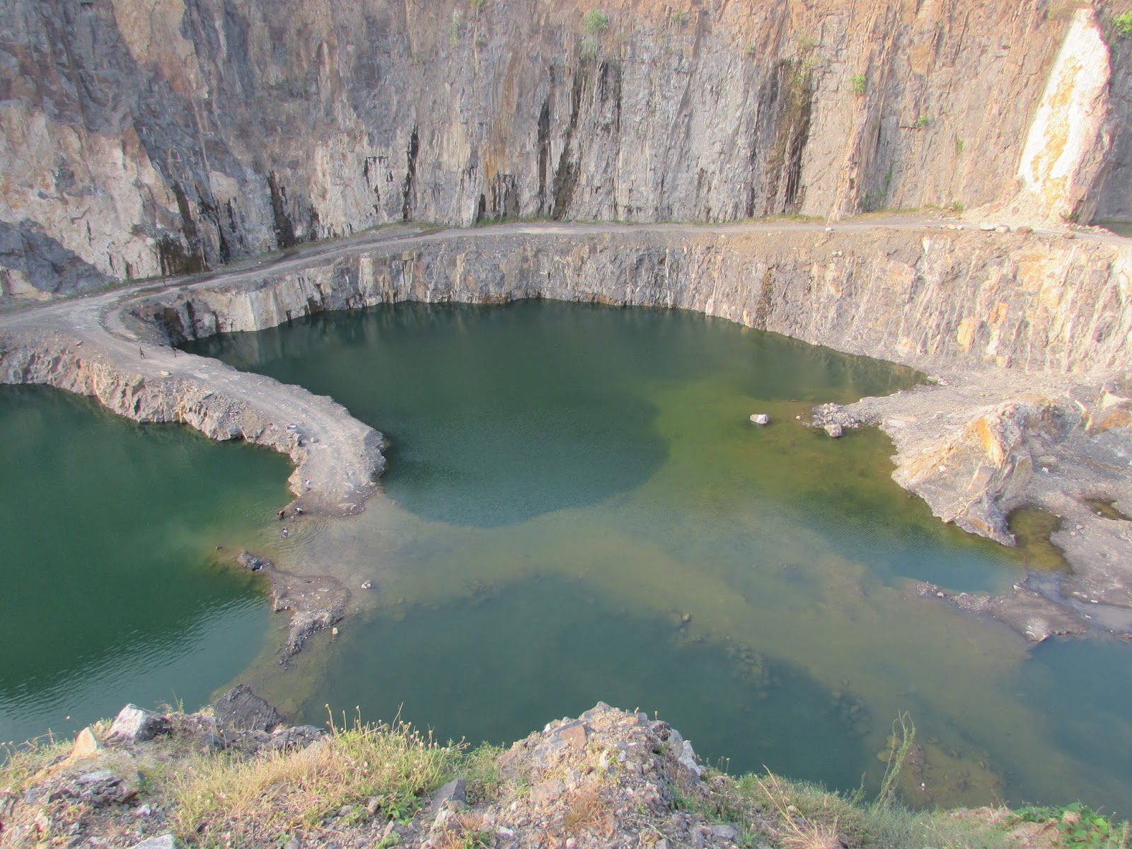 வழிப்போக்கன்!: கல்குவாரி திரிசூலம் - Gravel Quarry Tirusulam
