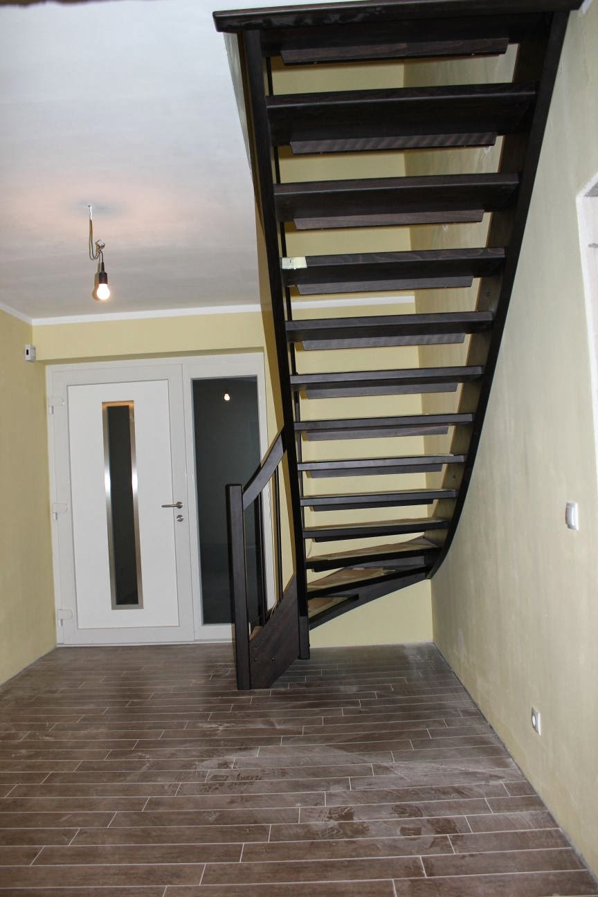 Unser Weg zum Haus in Hoisdorf: Die Treppen sind da