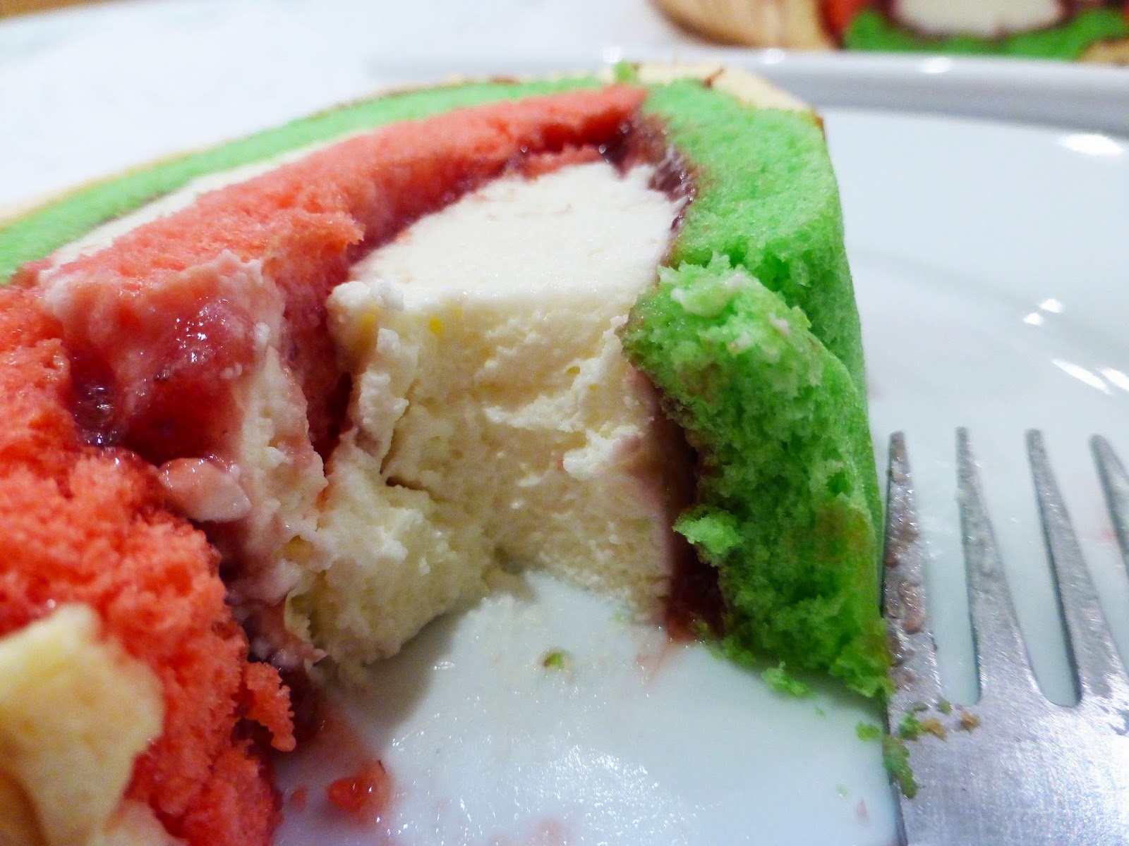 Pandan Strawberry Tiger Skin Roll Cake – Recipe
