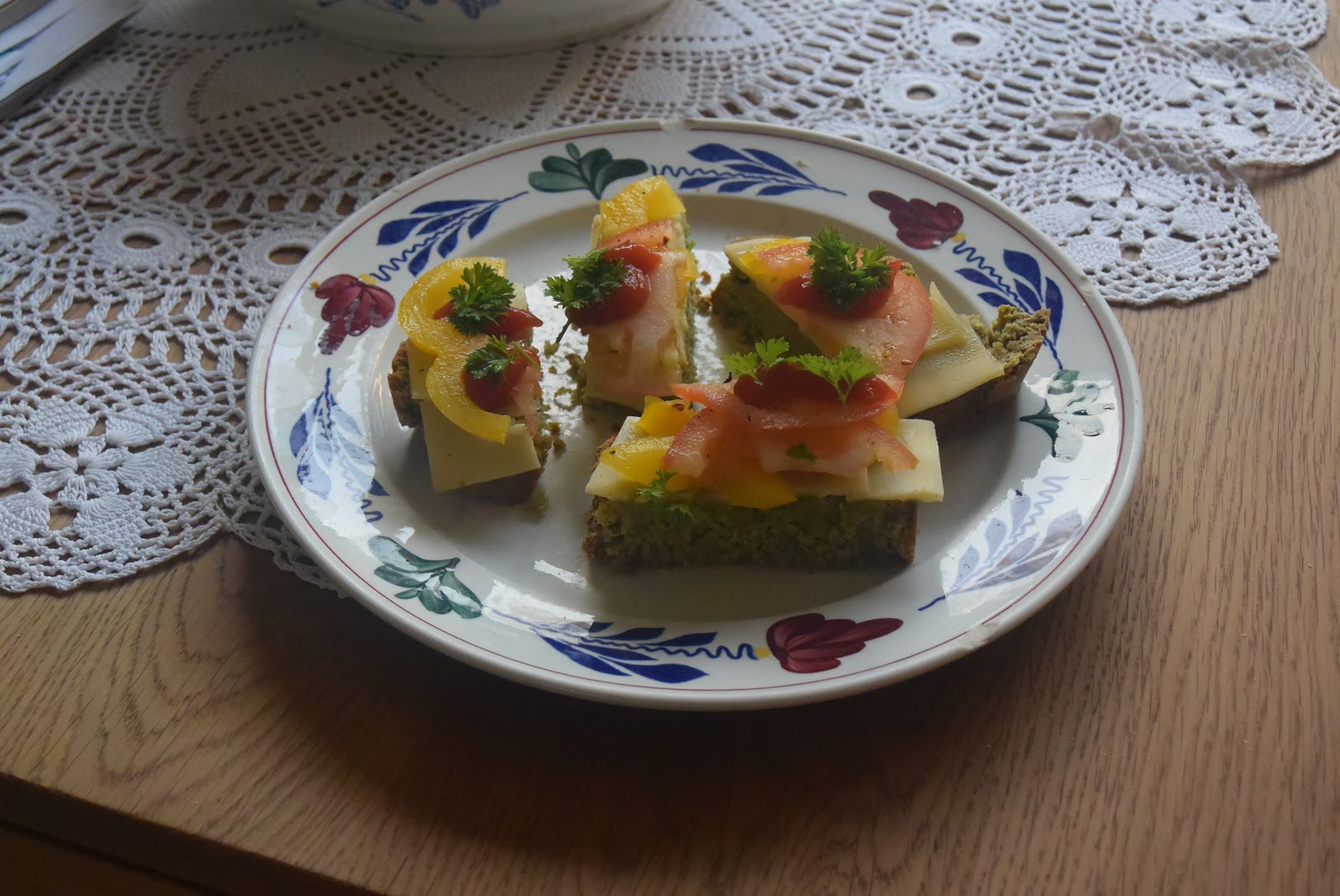 M i j m e r i n g e n . . .: Mijmering 80 Zelf gebakken GROEN brood en ...