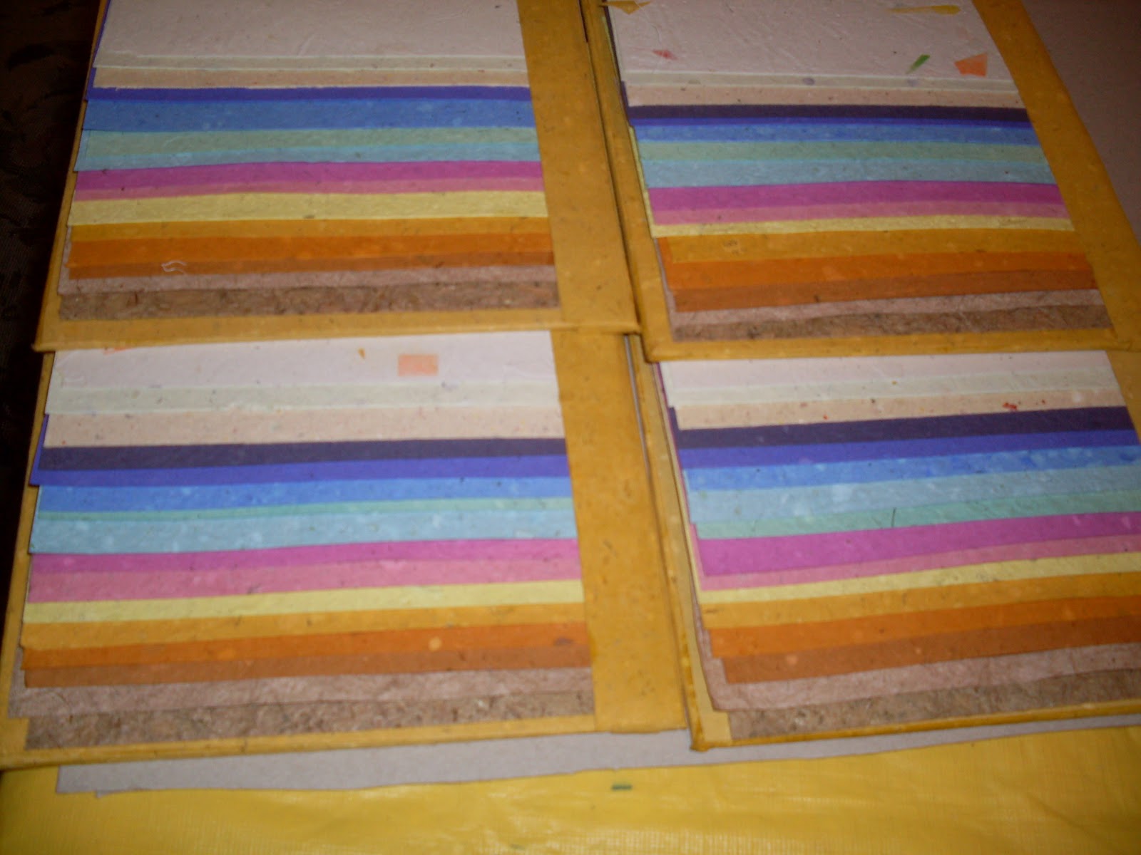 Inventando Papeles: diseños con papeles hechos a mano 100% ecológicos