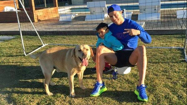 Todo Sobre Perros: Cristiano Ronaldo y su perro