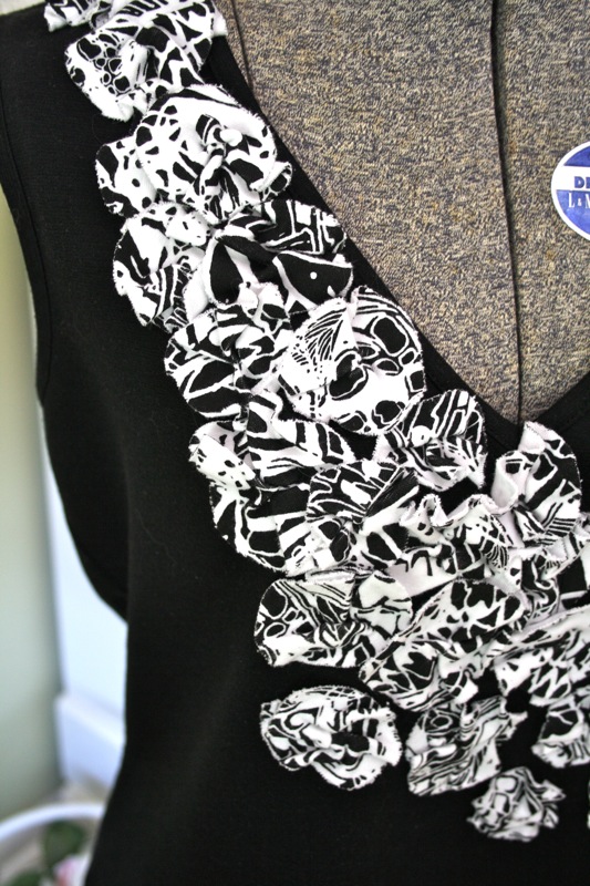 The Polka Dot Closet: How to use fabric circles to form a ruffle