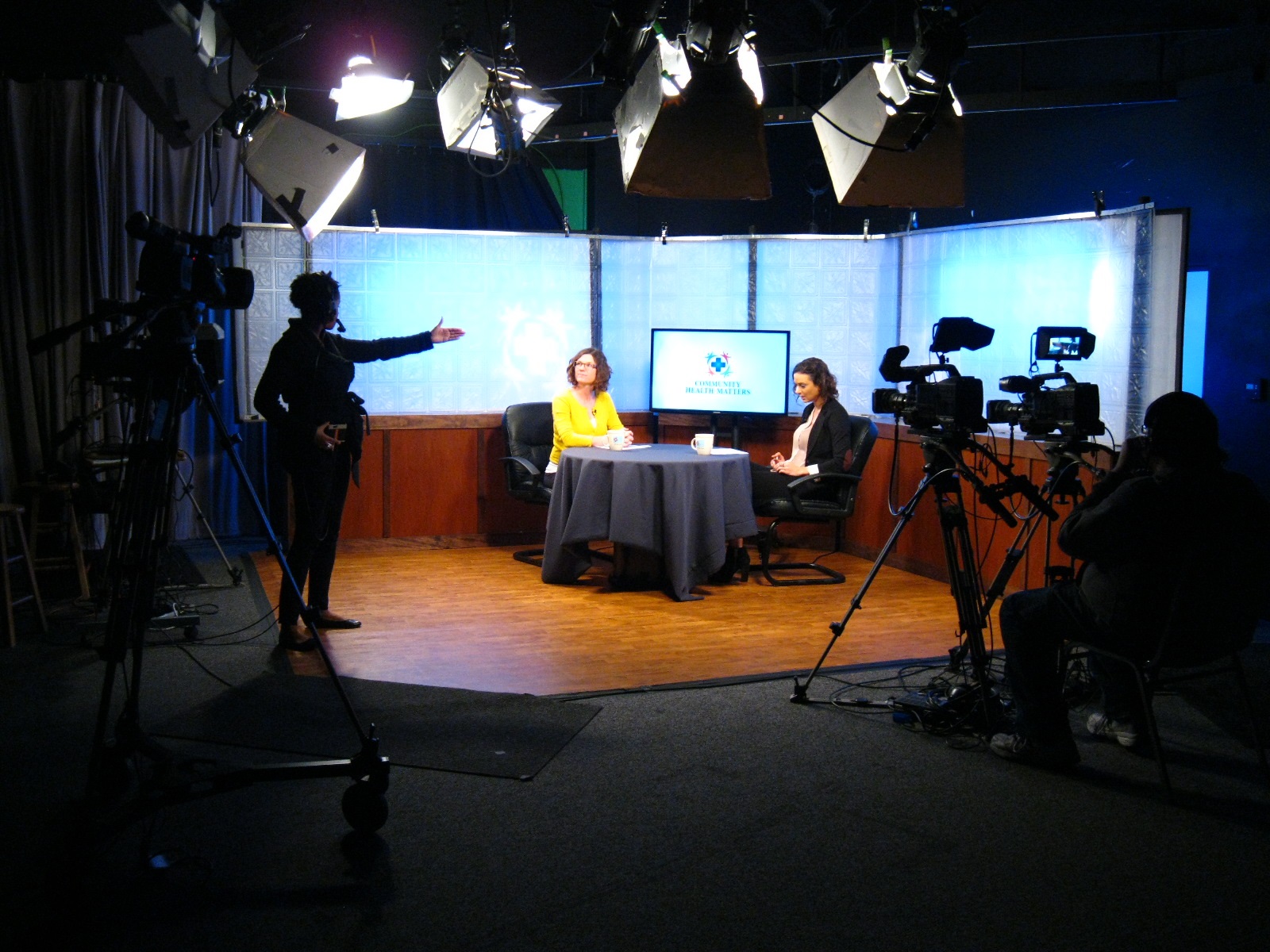 Community Connection: Random Pixels