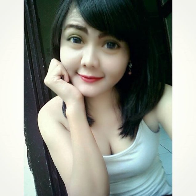 Cerita Seks : Tidak Sengaja Berjumpa Dengan Tante Maya Yang Binal - Imajenasi Kotor