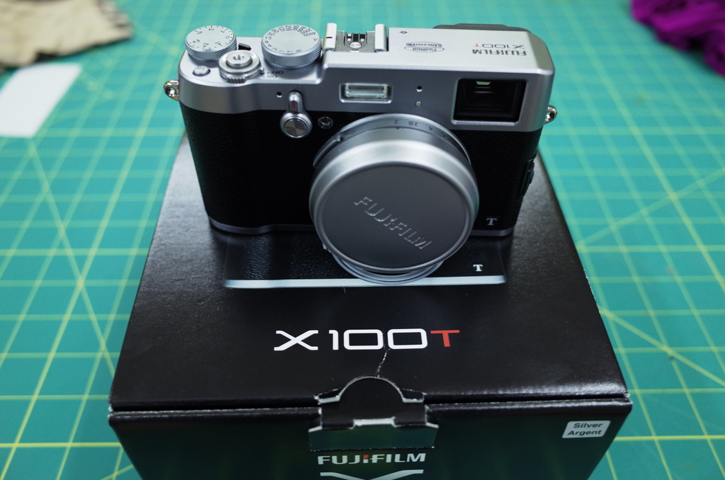 FujiFilm X100T: Why X100T have shutter count?