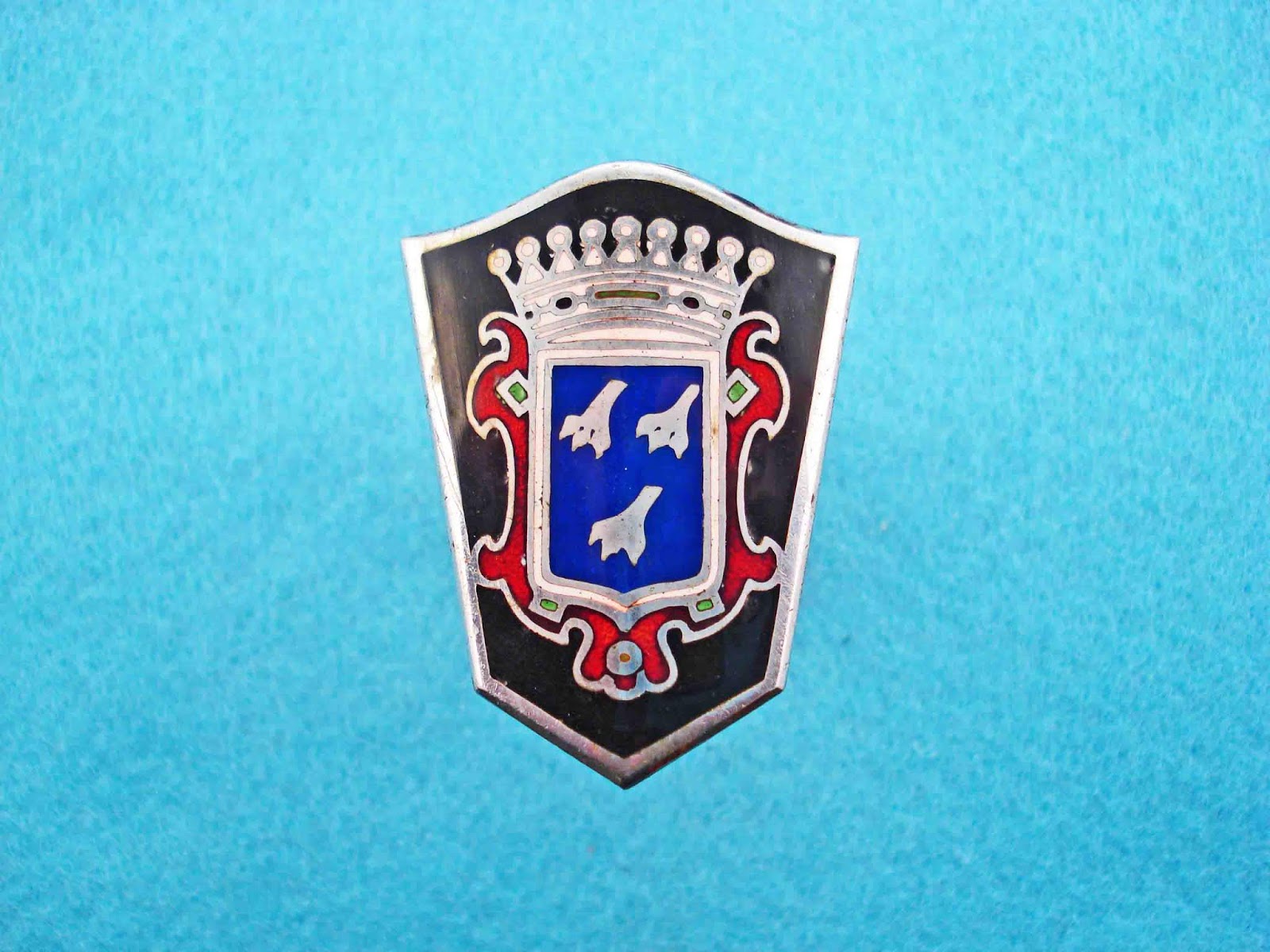 American Auto Emblems: FRONTENAC (2)