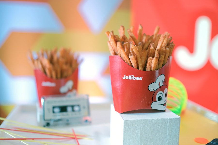 Get first dibs on Jollibee’s new Bacon Cheesy Yumburger and Crispy ...