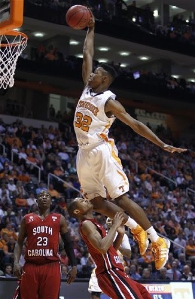 You Got Dunked On: 2010-2011 NCAA College Basketball Dunk Mix