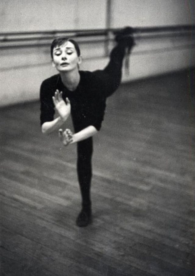 Audrey Hepburn Ballet Dreams of Becoming a Prima Ballerina, Here Are ...