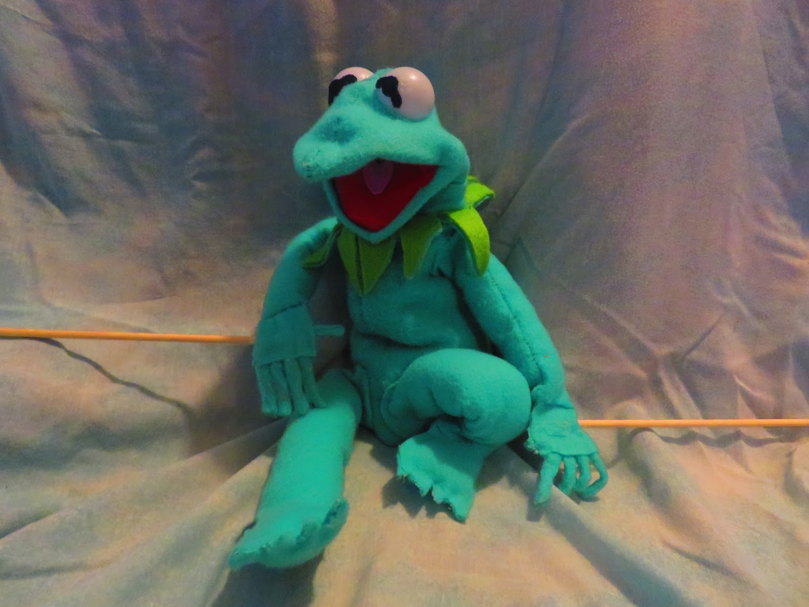 Here Come The Muppets: Kermit the Frog replica