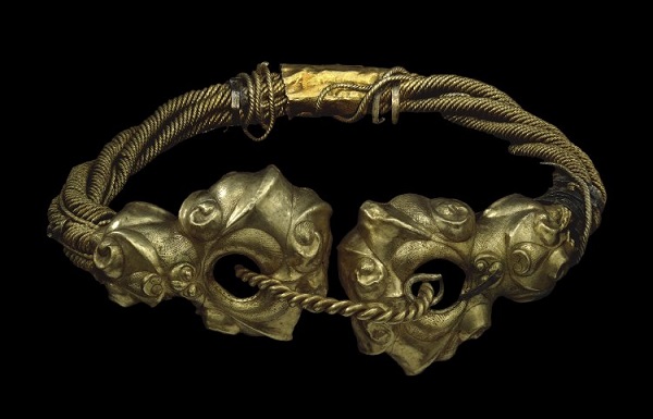 Watch this Curator Explain How Iron Age Celtic Torcs Were Made and Worn ...