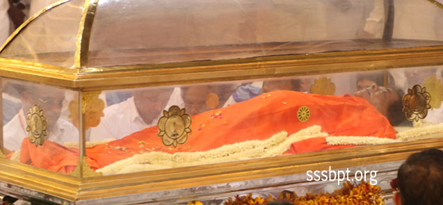 News: Sathya Sai Baba 'Dead body' : Exclusive Video and Images