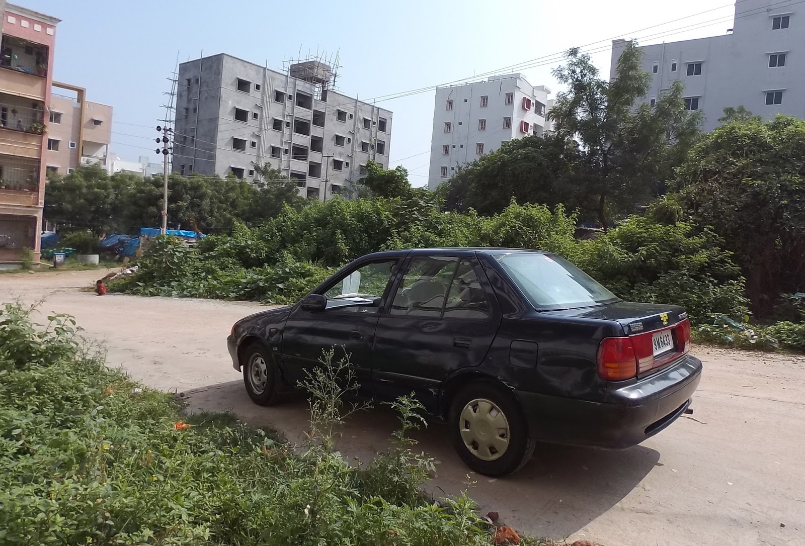 Aziz Siddiqui: DIY Maruti Suzuki Esteem Restoration Project - Part 1