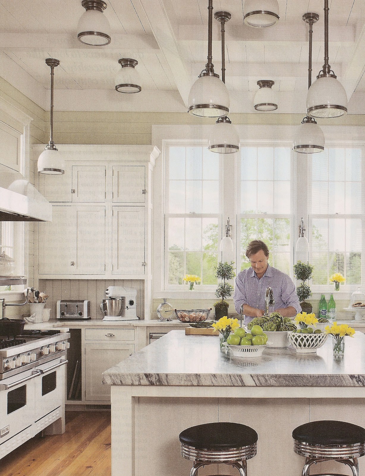 Acanthus and Acorn: Let's Fall In Love With: P. Allen Smith