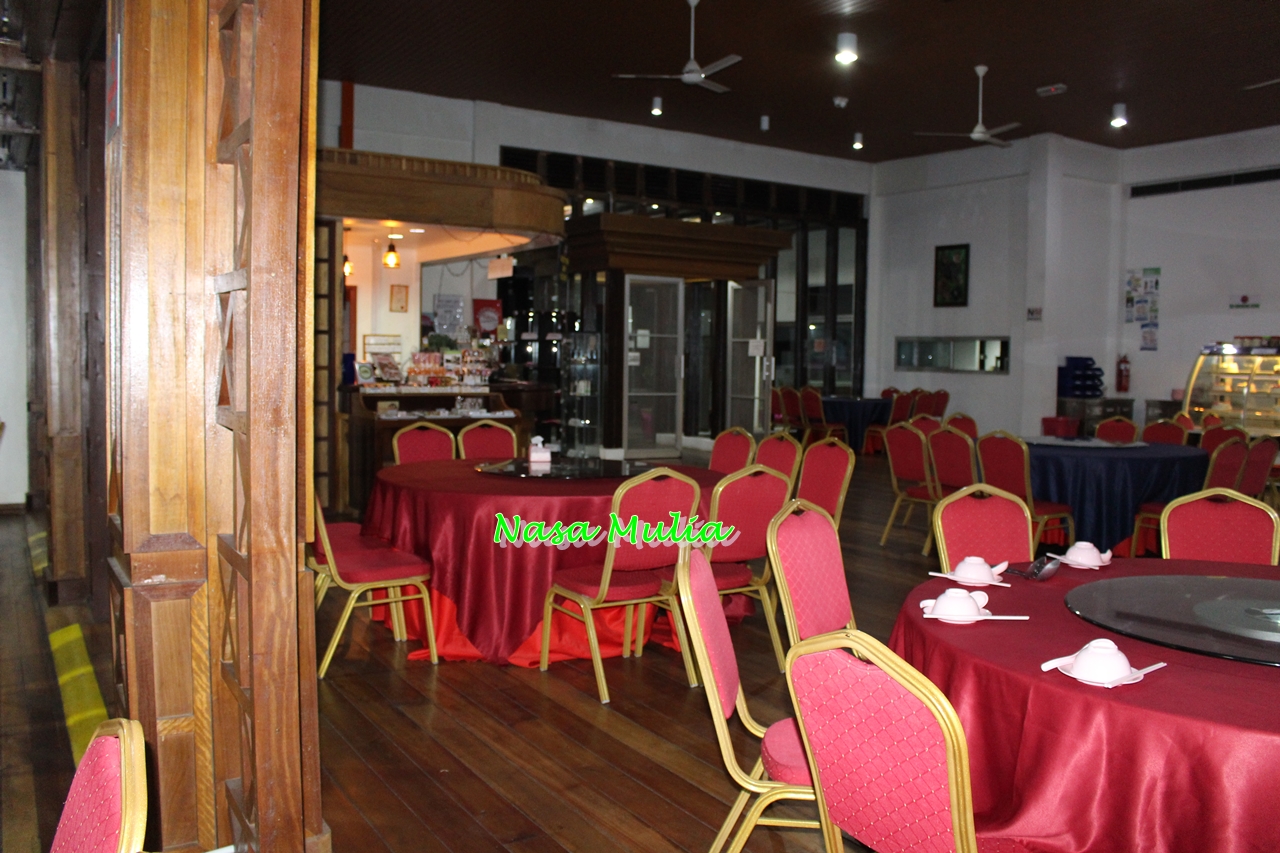 warna warni hidupku..............: Lao Mandre: Restoran Puteri Nabalu ...