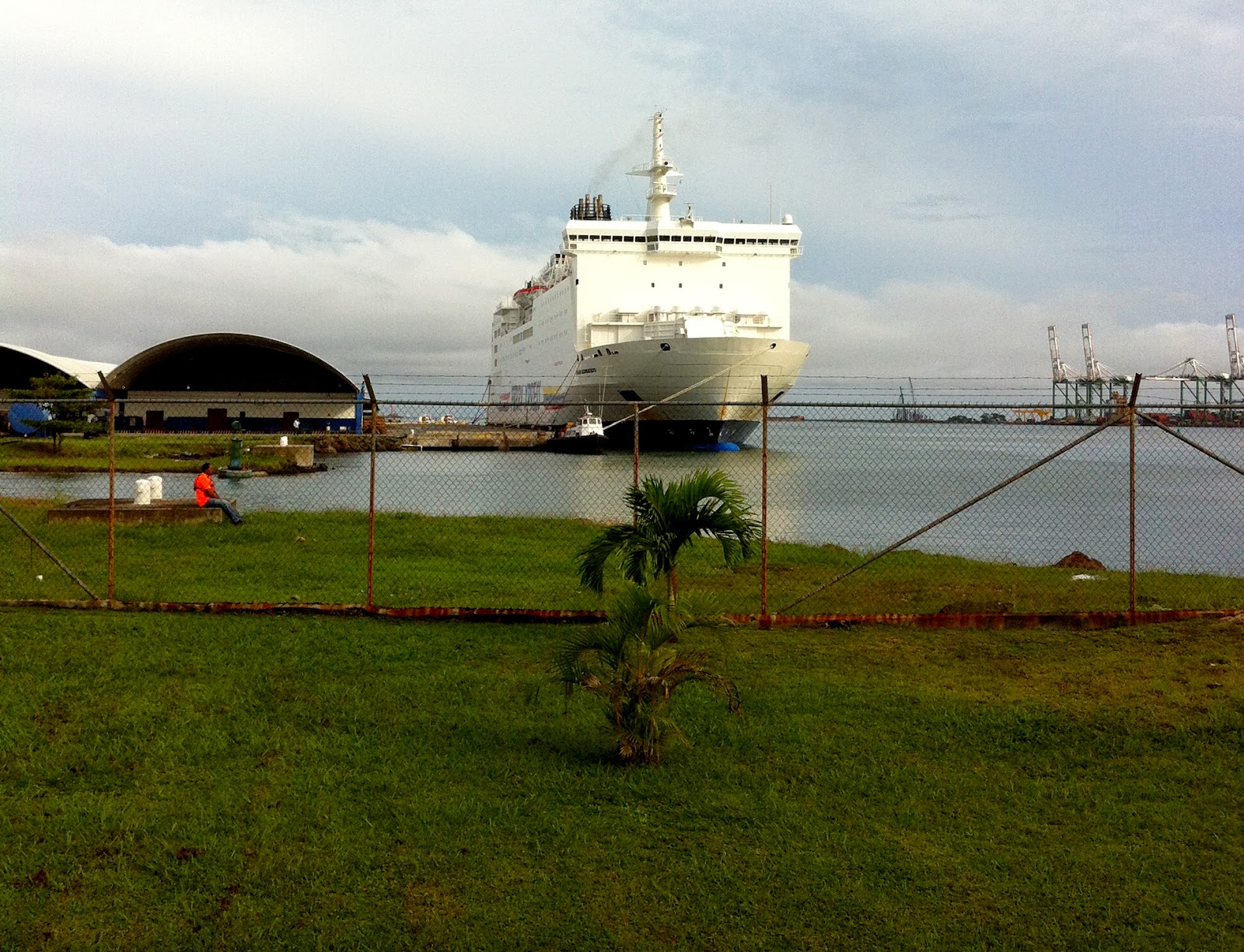 Road to 50 South : Panama Colombia Crossing - Ferry Express