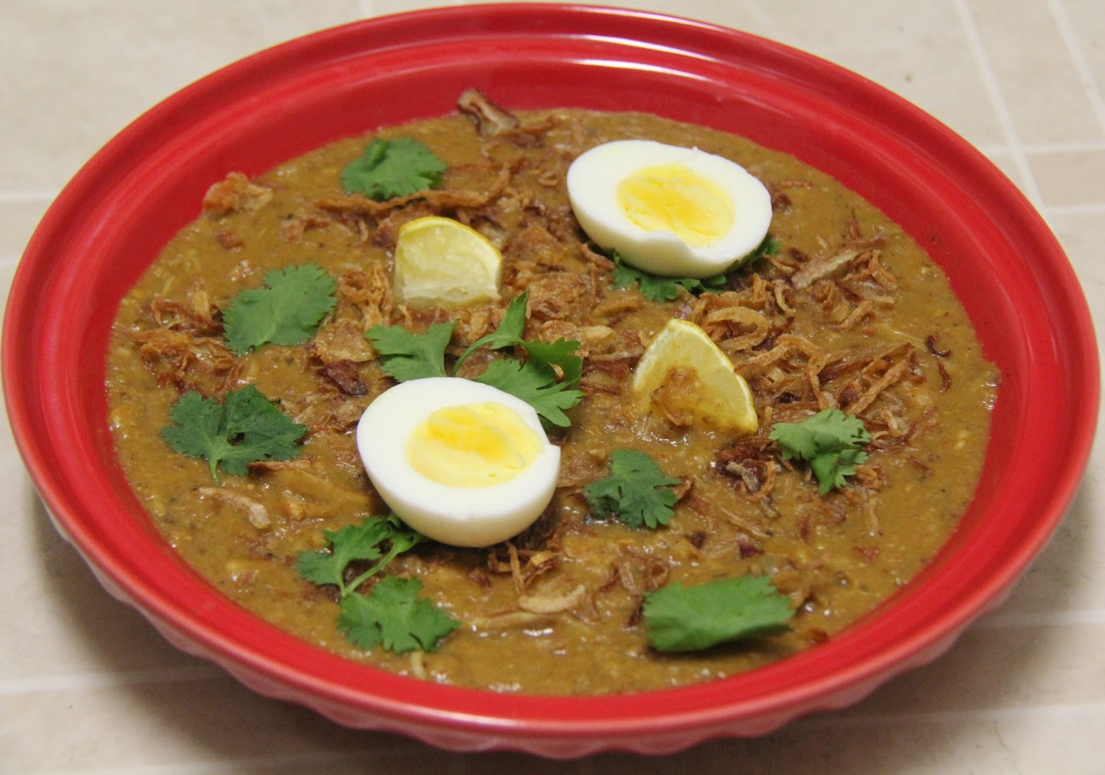 Yummilicioussss!: Homemade Hyderabadi Haleem