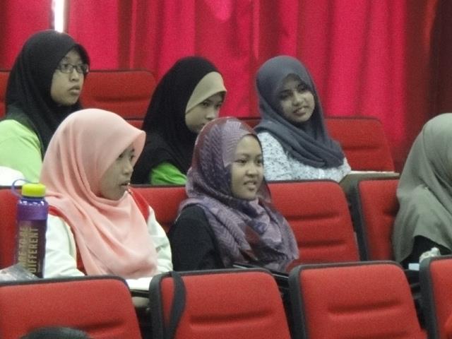 Bengkel Penulisan Kreatif KMS ~ iwan ghazali (iwan reaz)