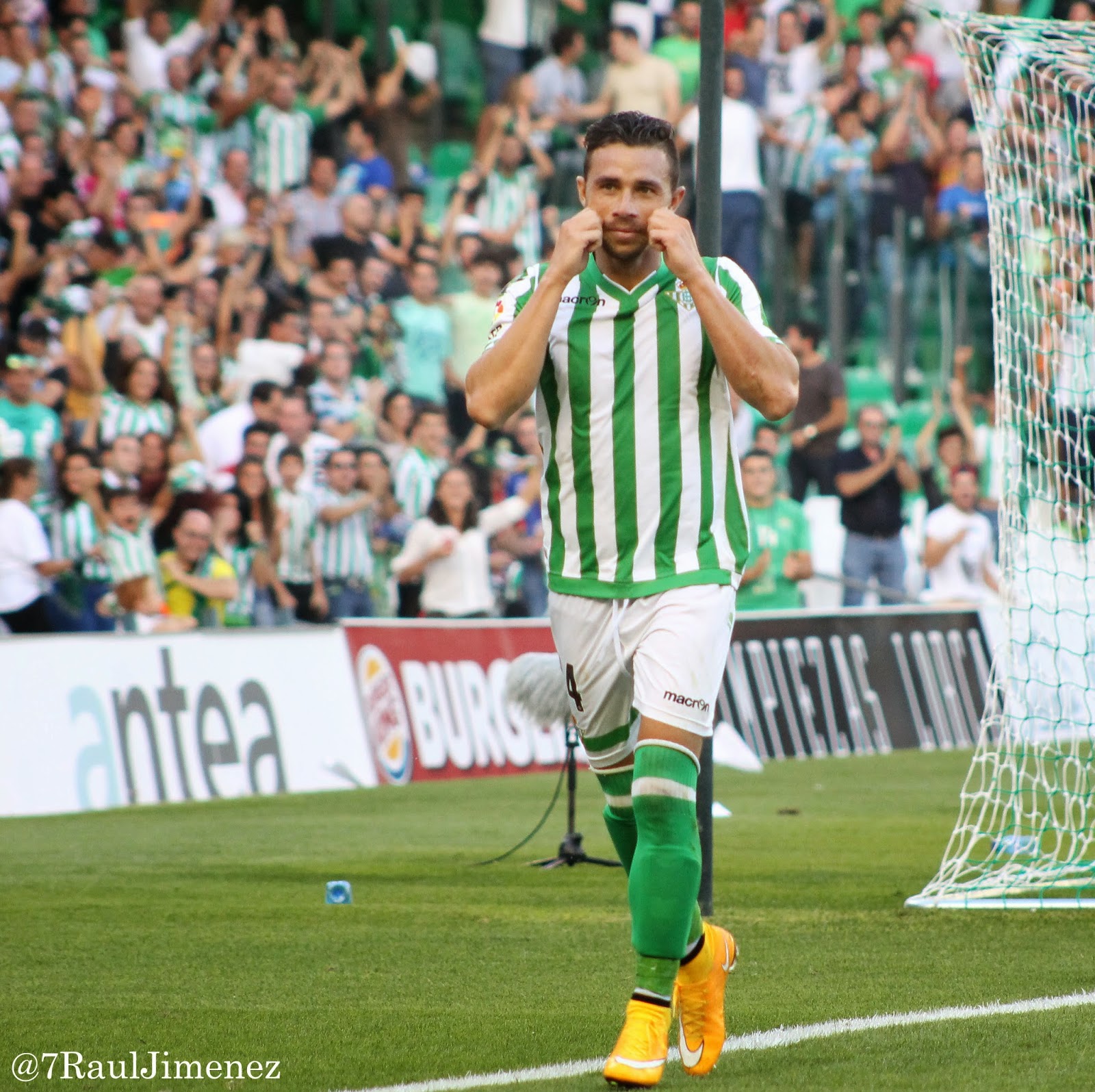 Raul Pajares FOTOGRAFÍA: Rubén Castro: "Historia viva del Betis"