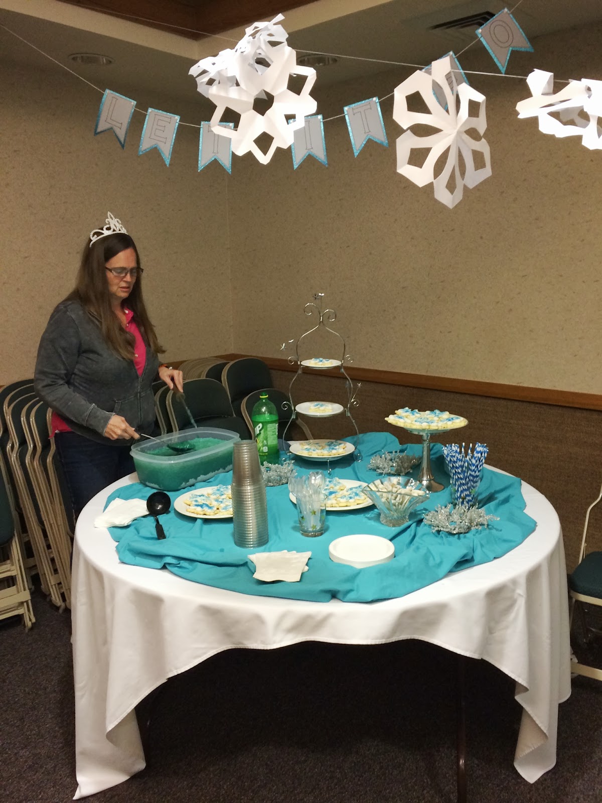 Highland 9th Ward Young Women: Frozen - Let it Go YW Laurel Class Activity
