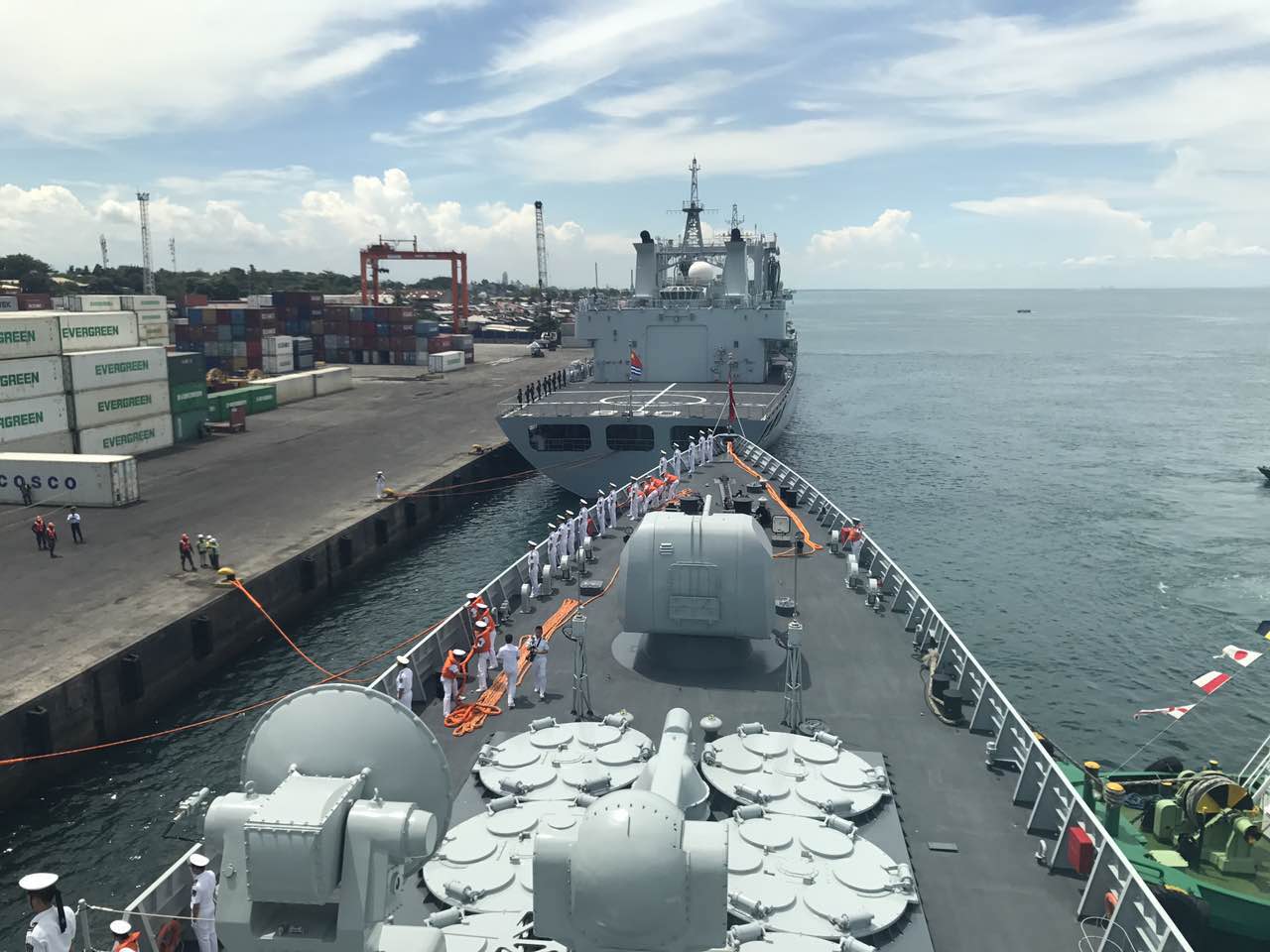 Armada angkatan laut China mengunjungi Filipina ~ China Indonesia ...