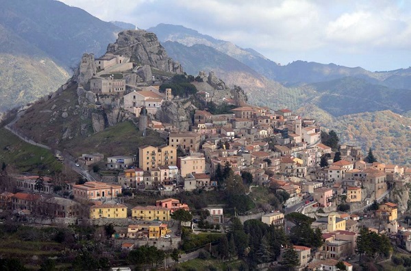 La via del Bergamotto. 130 km di bellezze. Da Reggio Calabria a Stilo ...
