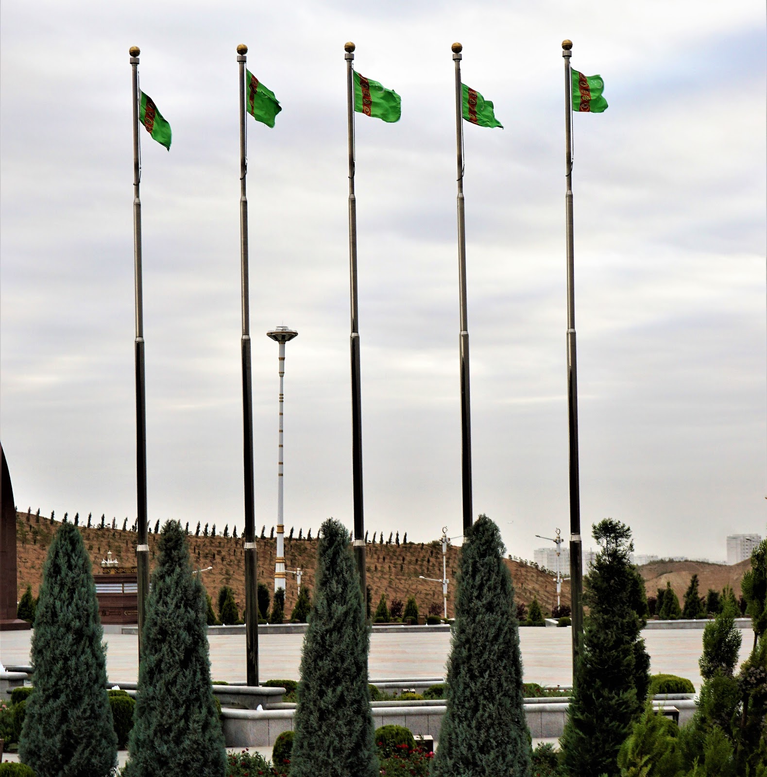 Souvenir Chronicles: ASHGABAT, TURKMENISTAN: THE HALK HAKYDASY MEMORIAL ...