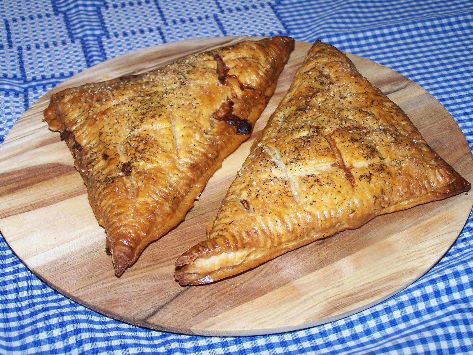 MIS COCINICAS: EMPADILLAS DE SALMÓN Y AJOPORROS