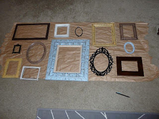 be inspired: Empty Picture-Frame Wall Art