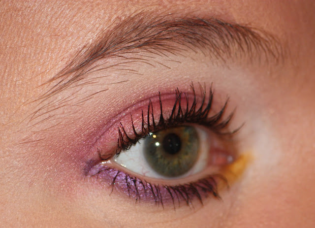 Die Zauberin Zebulon: Gold Rose Eye MakeUp using Full Spectrum palette ...