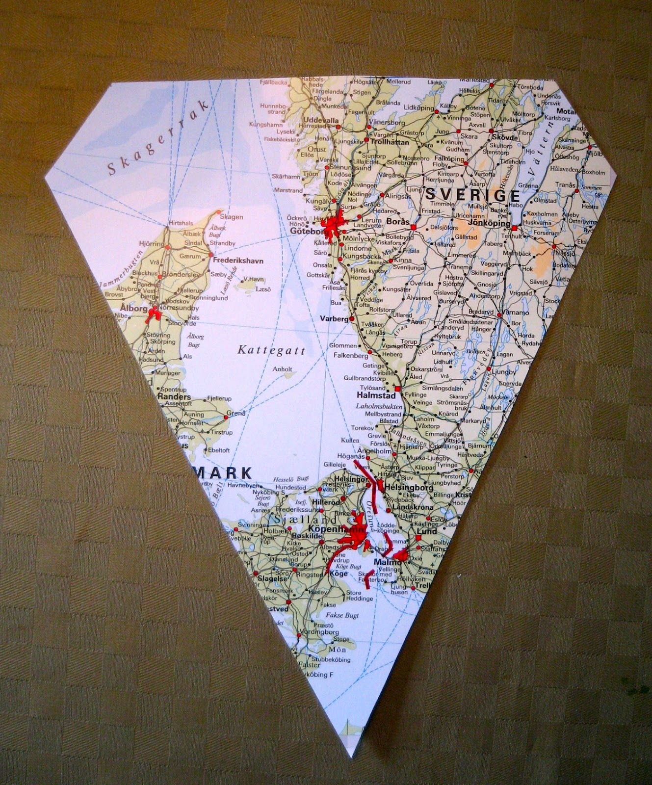 Create oh la la: DIY Map flags | Gör-det-själv: Kartvimplar