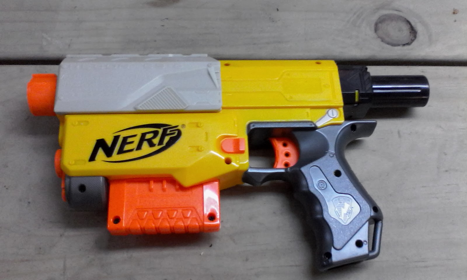 Kiwi Blasters - News and Reviews: Nerf N-Strike Recon CS-6 Review