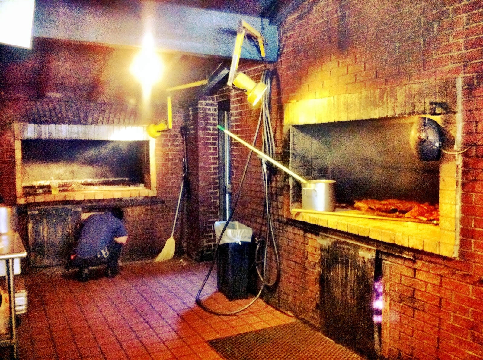 The Georgia Barbecue Hunt: Dreamland Barbecue (Roswell, GA)