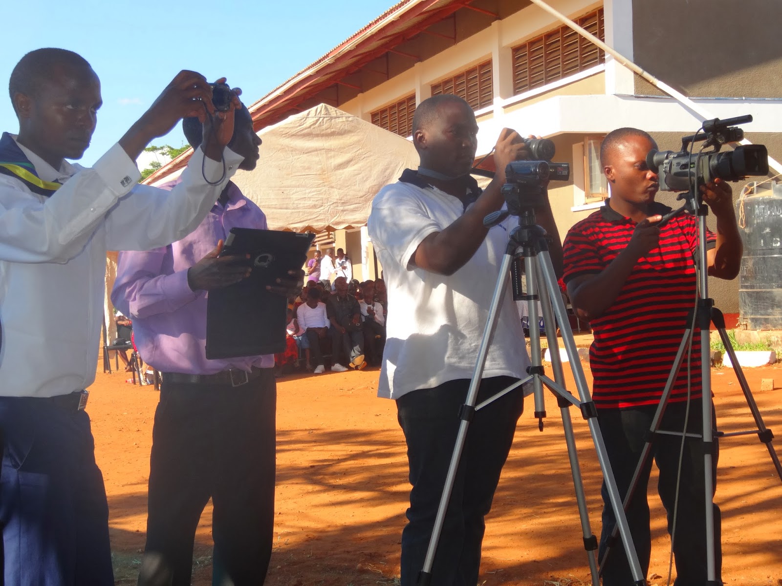 CATHY - HABARI: PICHA 15 ZA MAHAFALI YA 18 YA CHUO CHA UFUNDI STADI ...