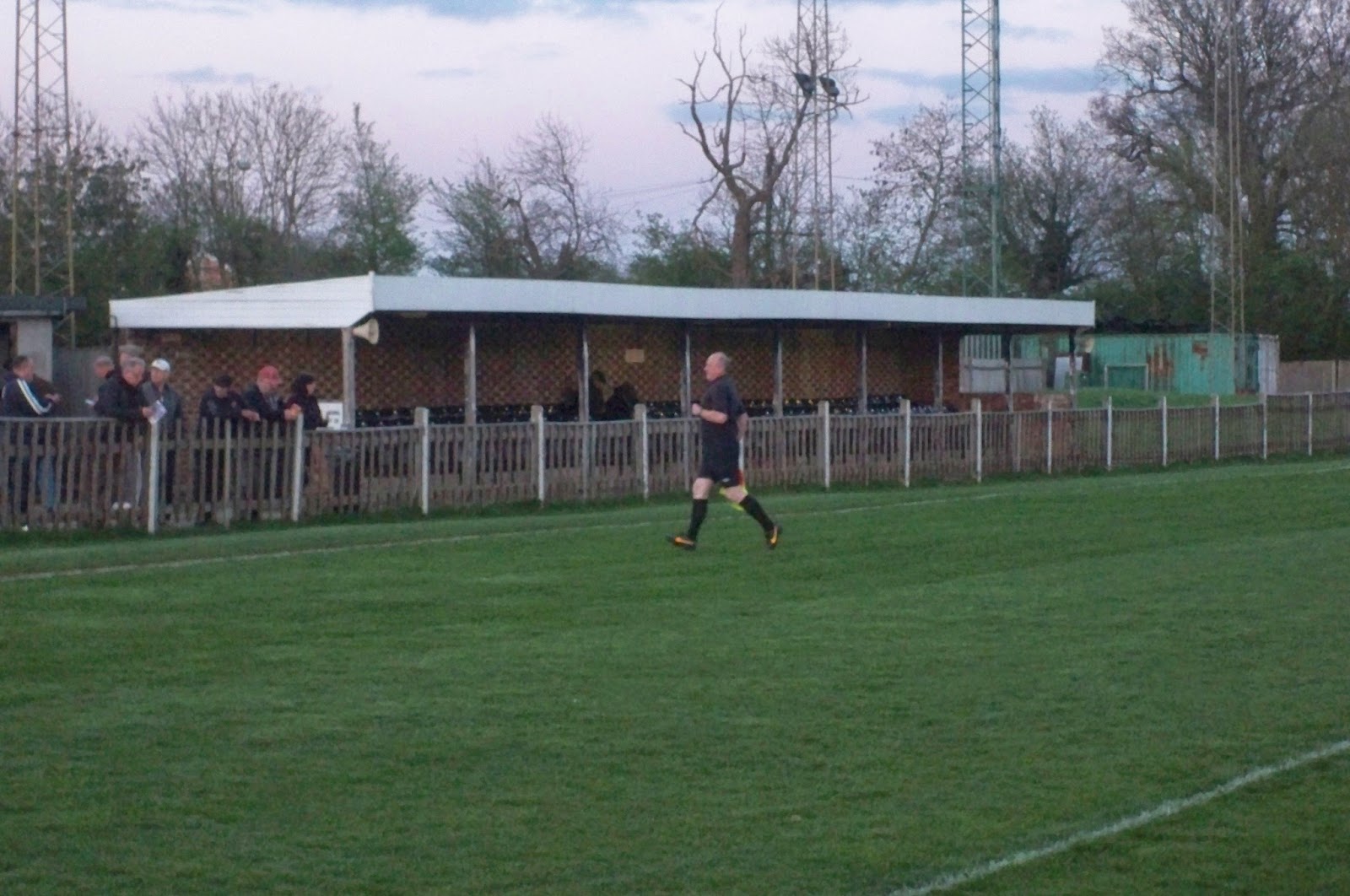 Football Grounds visited by Richard Bysouth: Harefield United FC