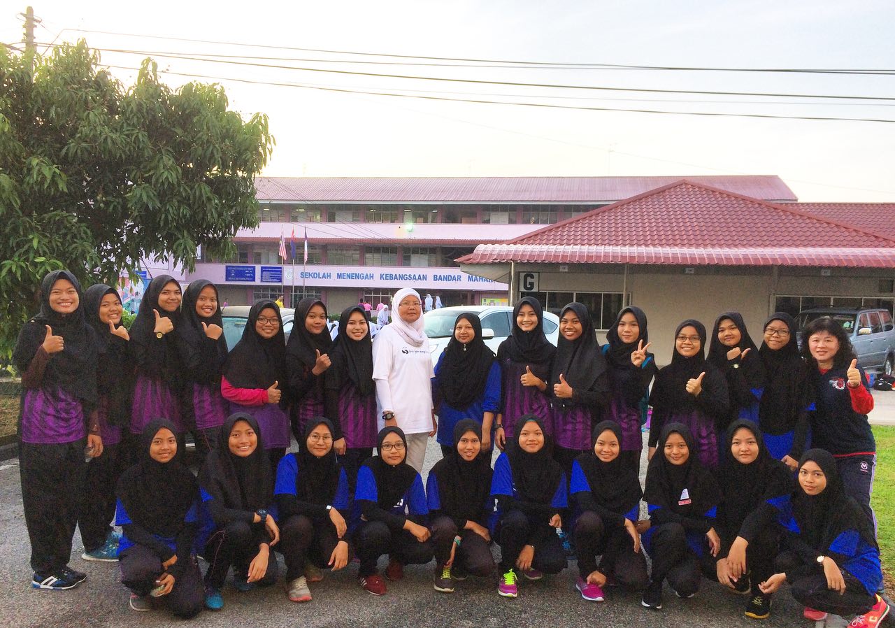 SMK BANDAR MAHARANI, MUAR: Tahniah Pasukan Bola Jaring Bawah 18....