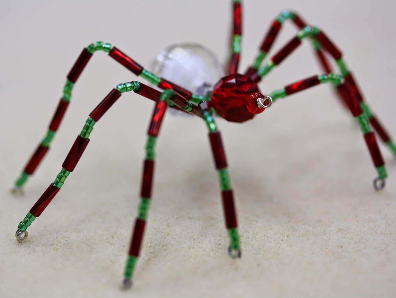 Beading the "Bead World" Way: Festive Christmas Spider Tutorial!