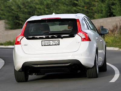 Volvo planeja lançamento da perua V60 no Brasil