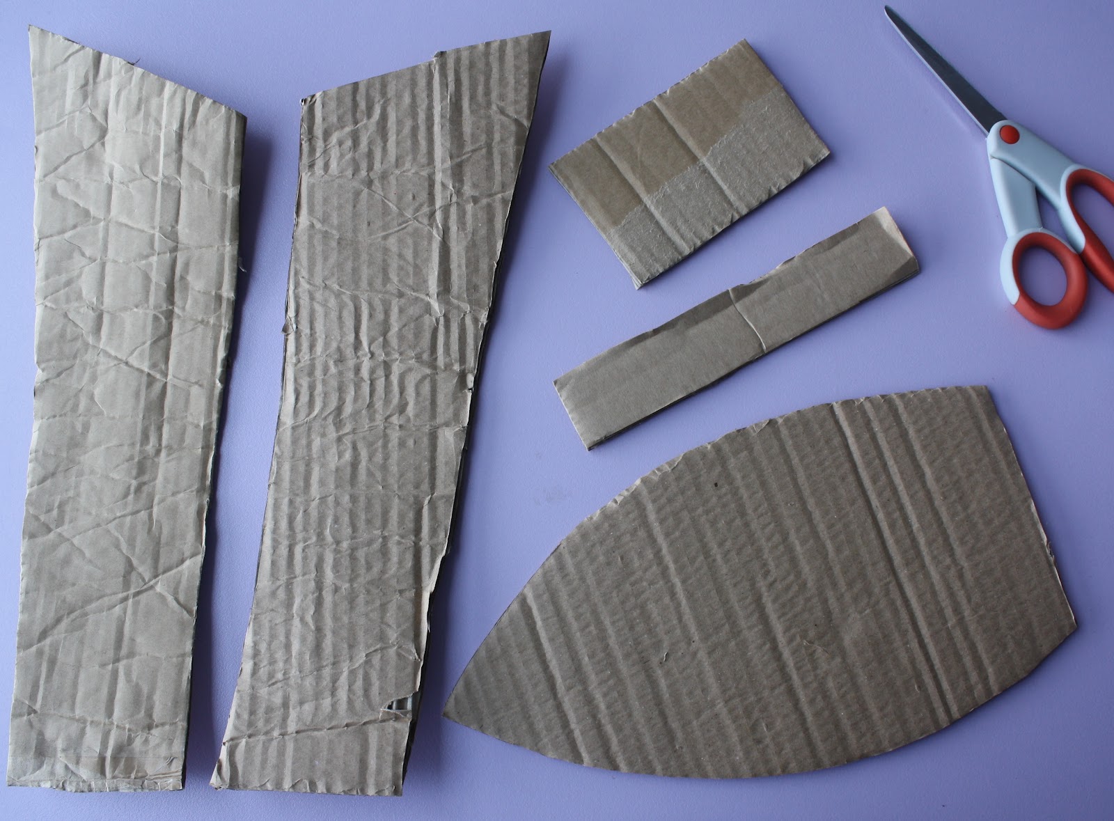 Eu Amo Artesanato: Barco de Papelão passo a passo e com molde