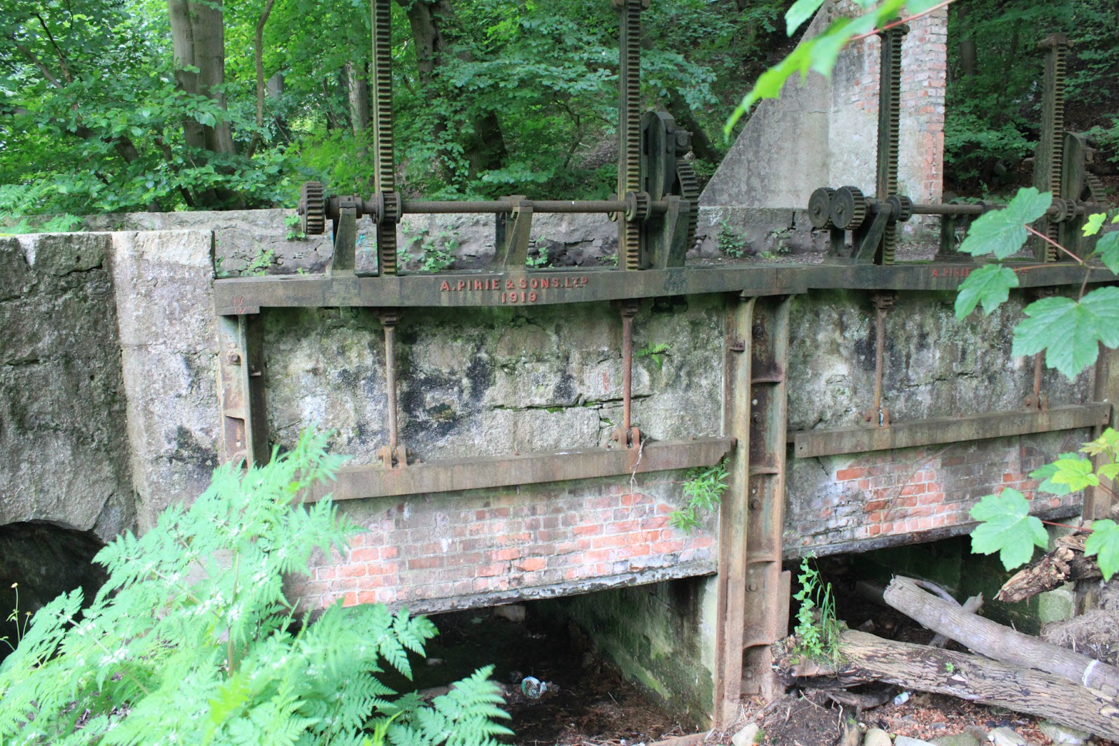 Walking in the North East of Scotland: The Don from Persley Bridge to ...