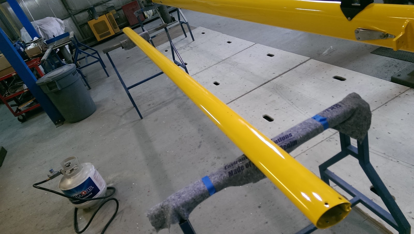 mast re-paint - Cruisers & Sailing Forums