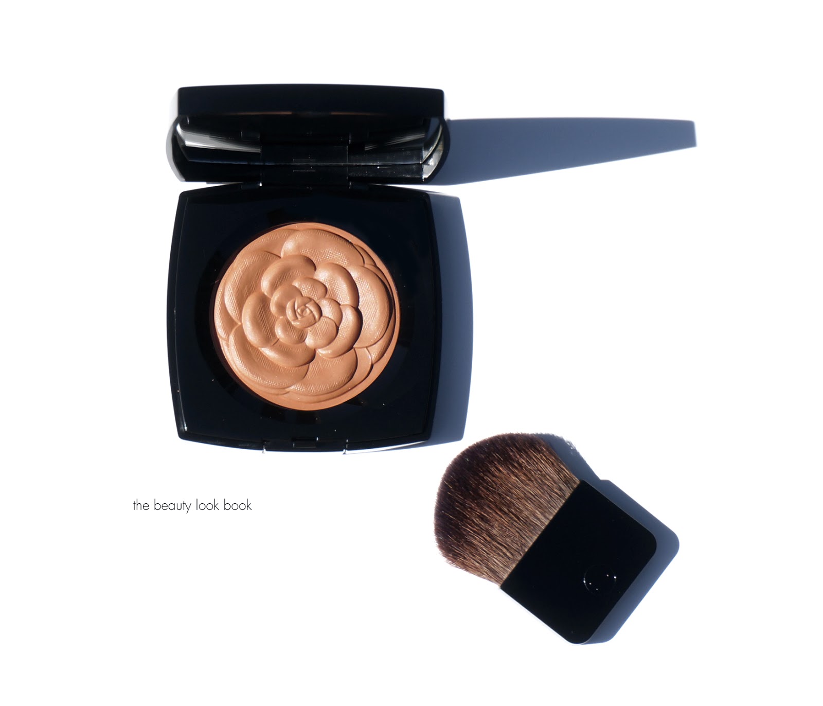 Chanel Lumière d’Été Illuminating Powder for Summer 2015 - The Beauty ...