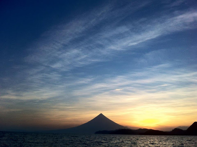Grains of Sand: Mayon Volcano - Perfectly Formed